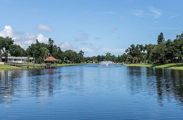 Retirement Communities in Florida: Our Top 5 Picks - Four Star Homes